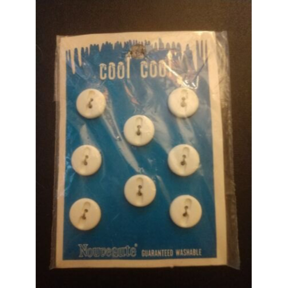 Office | Nouveaute Cool Cool Buttons Round 8 Count Nos Vintage On Card ...